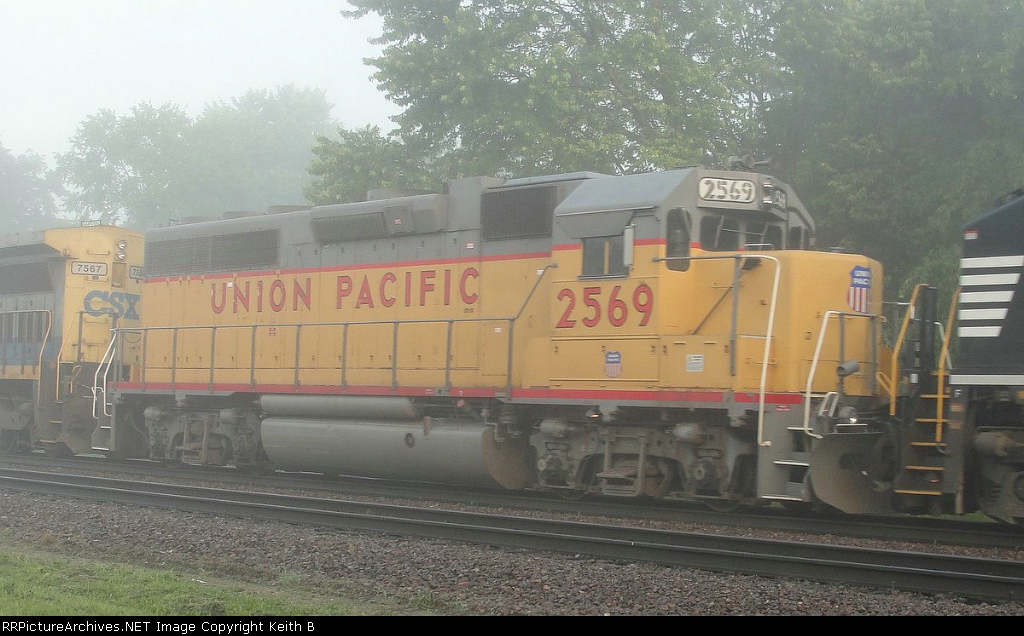 UP 2569